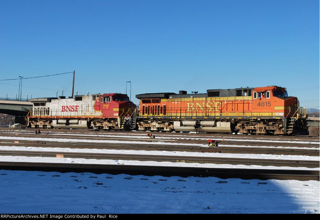 BNSF 4615 & BNSF 717 Moving From The Fuel Track To The Ready Track